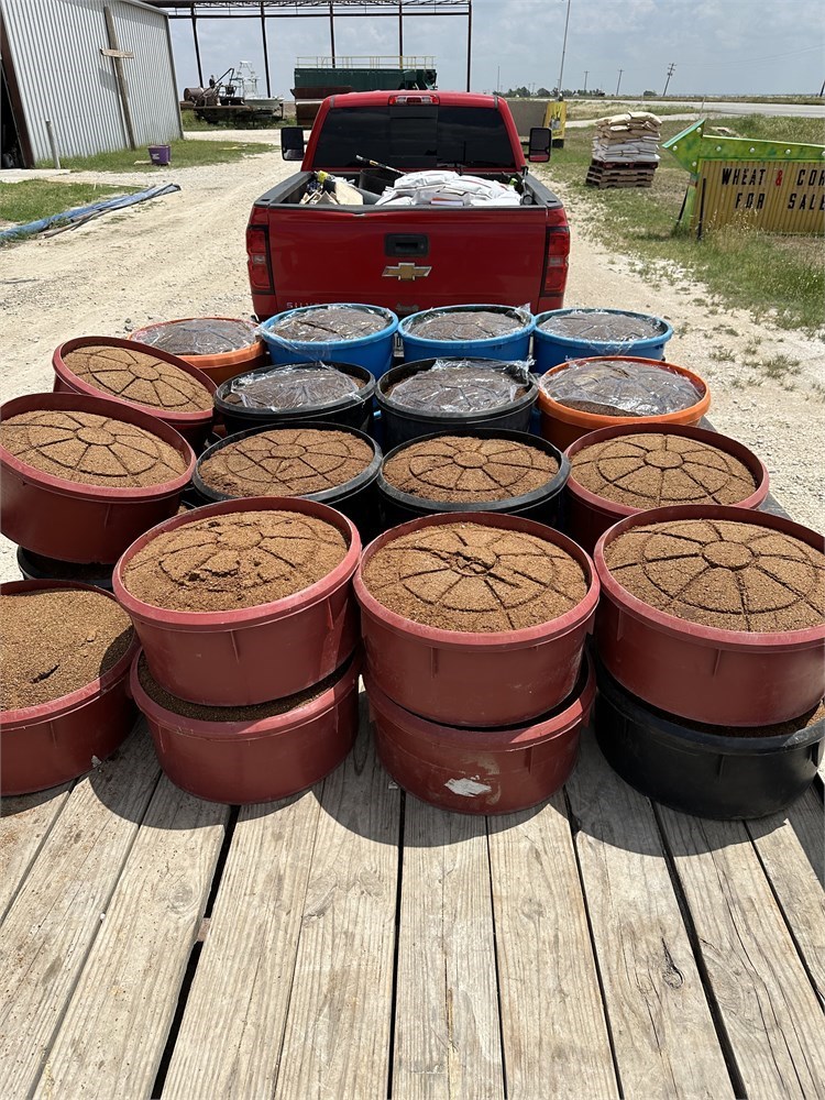 WildLife Buyer, LLC. - 125lb Exotic Mineral Tubs