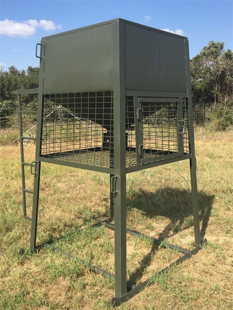 WildLife Buyer, LLC. - 2000lb Atascosa HD Broadcast Feeder 10gauge