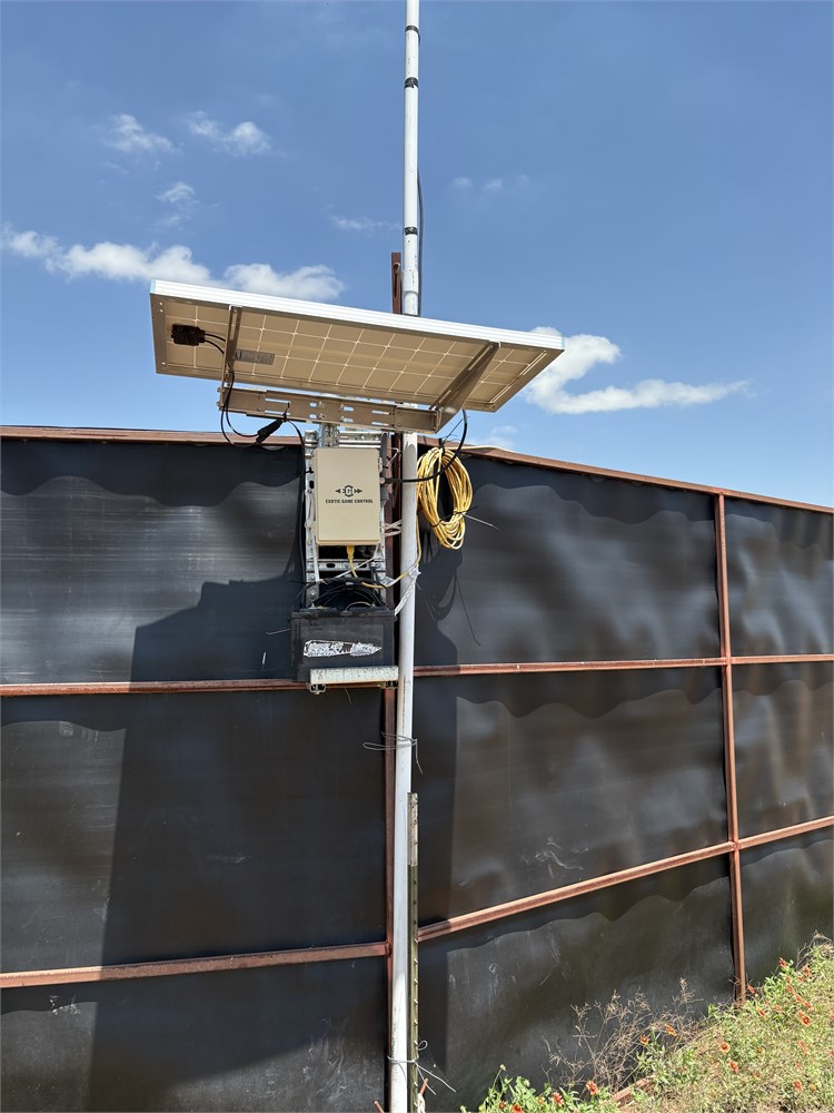 WildLife Buyer, LLC. - Exotic Game Control drop gate with camera and ...