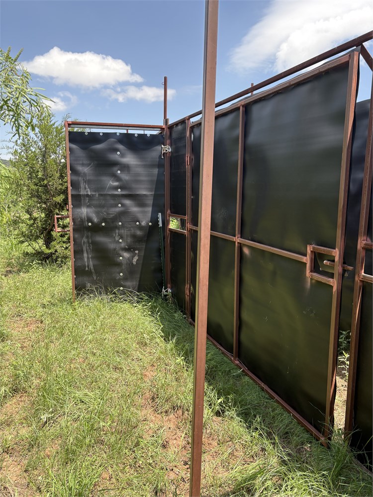 WildLife Buyer, LLC. - Exotic Game Control drop gate with camera and ...