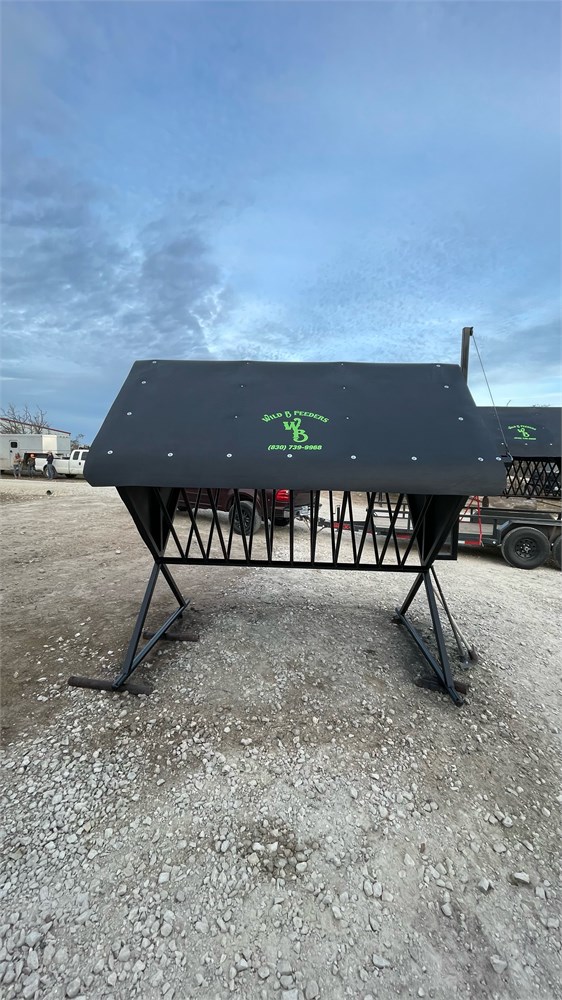 WildLife Buyer, LLC. - 4x4x8 Bulk hay Feeder